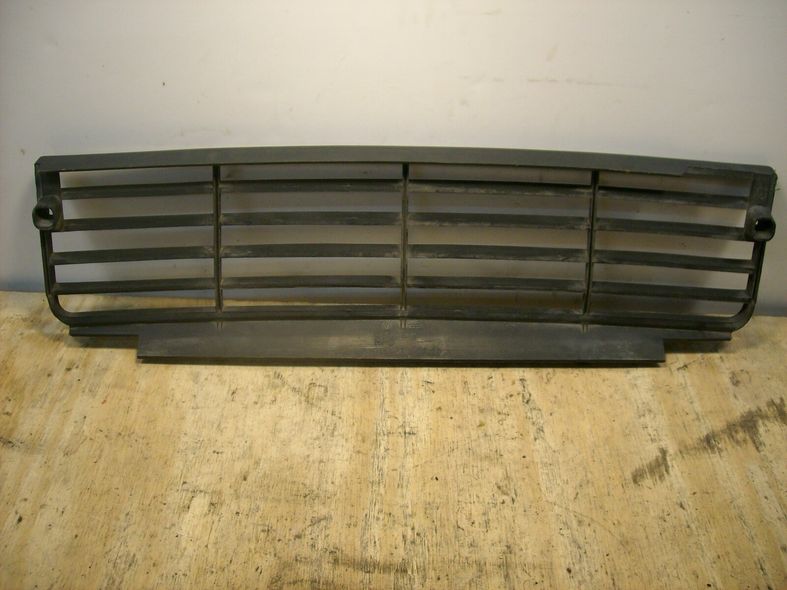 Porsche 924 924S Front Radiator Grille 94455913500 | eBay