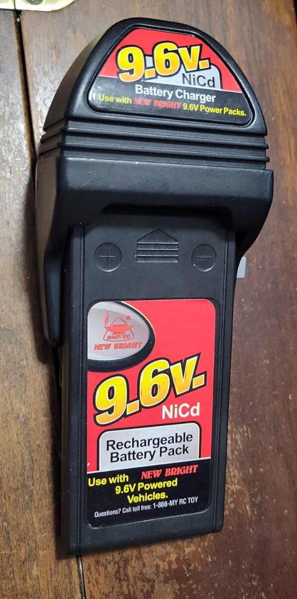 New Bright R/C NiCd 9.6V Battery & Wall Charger Tested & Holds charge ...