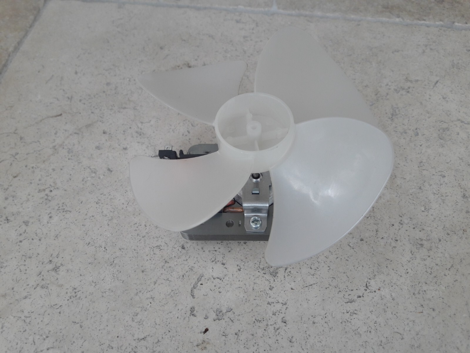 5304509471 Frigidaire Microwave cooling fan with Blade 5304509473 | eBay