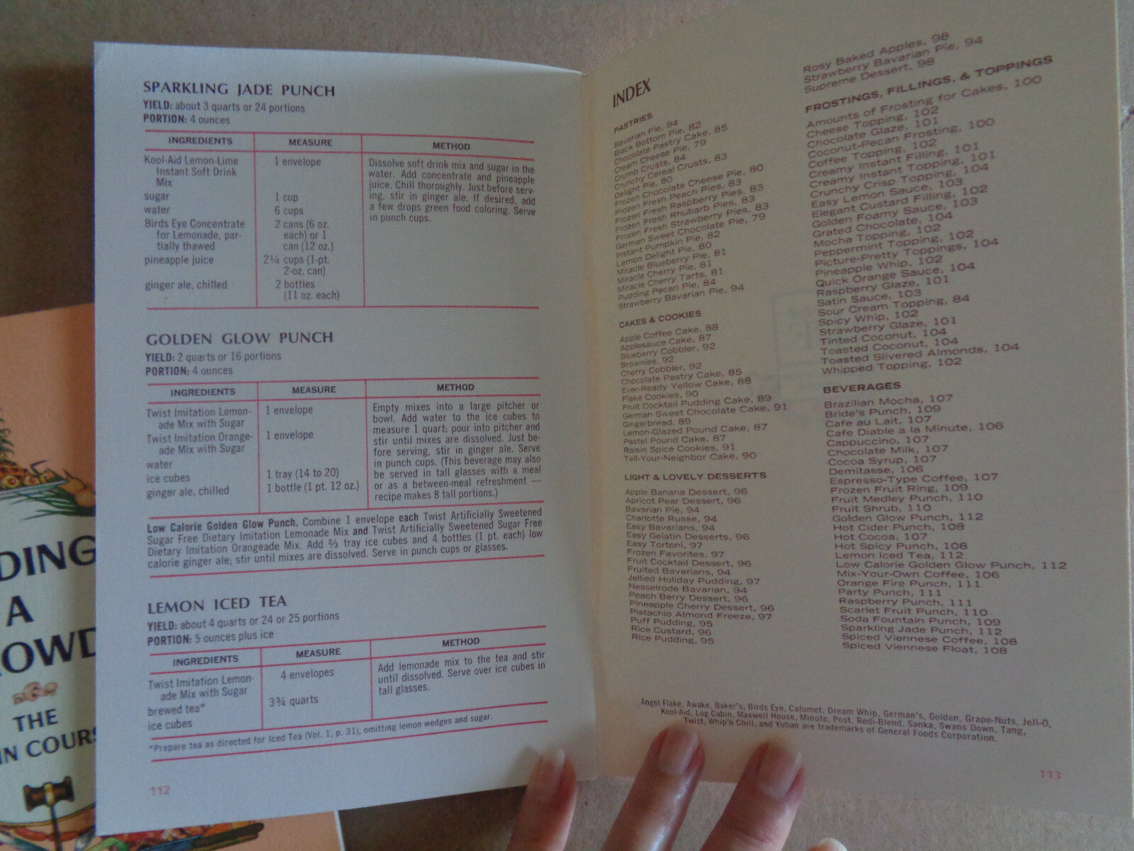 Vintage Lot 3 FEEDING A CROWD 1964 1965 1966 Cookbook Recipe MAIN ...