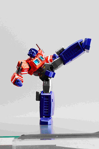 Transformers Convoy Optimus Prime Legacy Of Revoltech