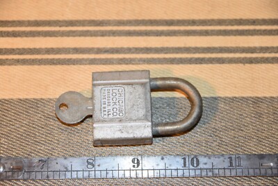 Vintage CHICAGO LOCK CO Made USA PADLOCK Lock w/ KEY | eBay