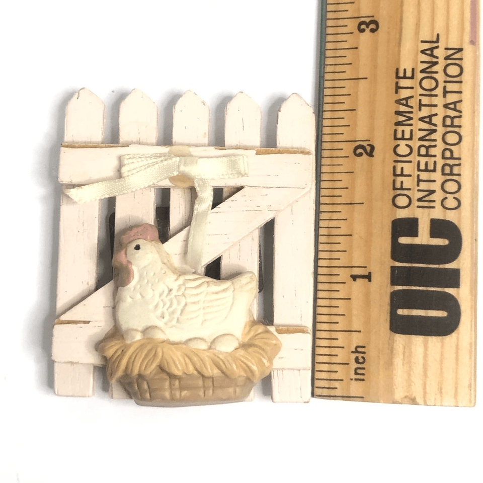 vintage handmade chicken magnet farm fence egg laying hen refriferator ...