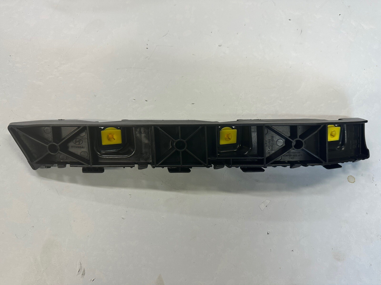 OEM 2022-2023 HYUNDAI TUCSON REAR BUMPER BRACKET RH SIDE PASSENGER ...