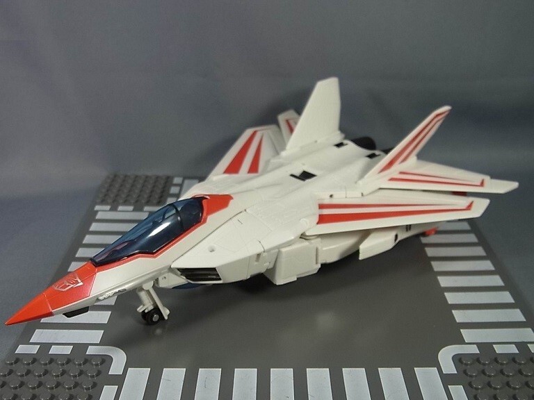 New Transformers Jetfire/skyfire Hasbro LG-07 Autobot Action Figure ...