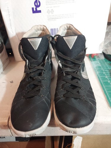 Women’s Nike Hyperdunk 2015 TB 749885-001 Black / Metallic Silver Size ...