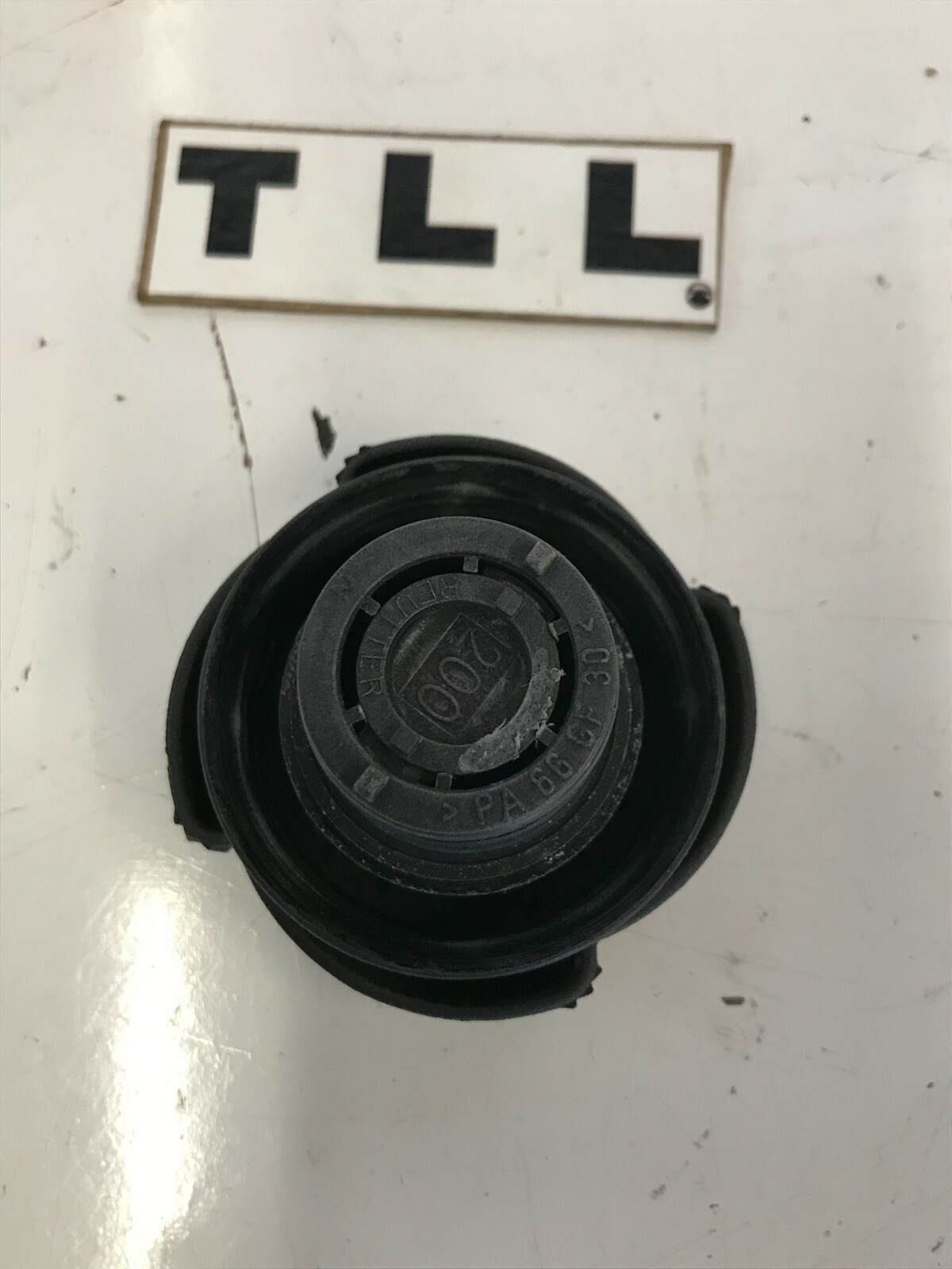 Genuine BMW e46 325CI RADIATOR Cap 17117639022 17-11-7-639-022 | eBay