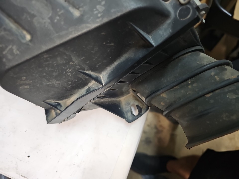 05-11 Ford Crown Victoria P71 Air Intake Box Tube OEM Police ...