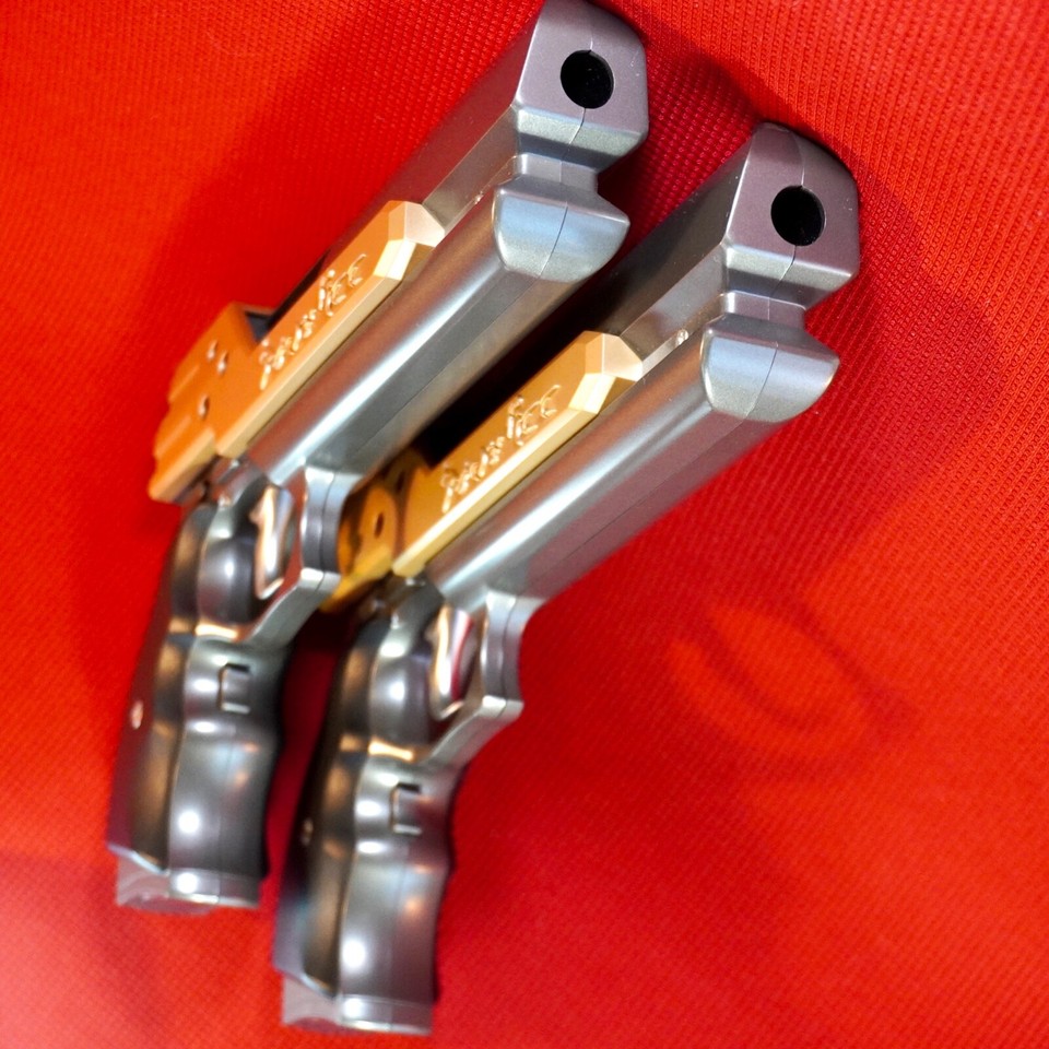 Final Fantasy X-2 Tiny Bee PS2 Gun Controller w/2Game w/Figure w/CD w ...