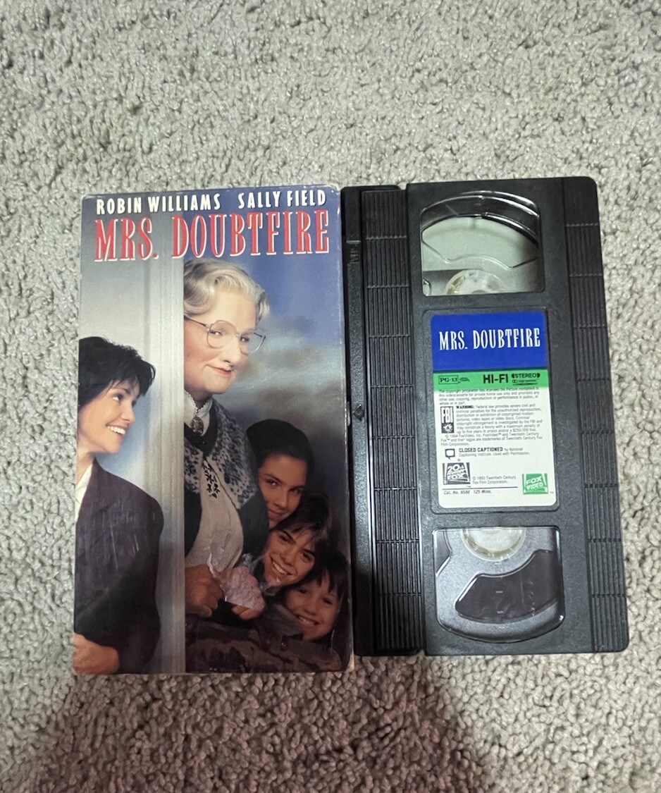 Mrs. Doubtfire (VHS, 1996) 86162858833 | eBay