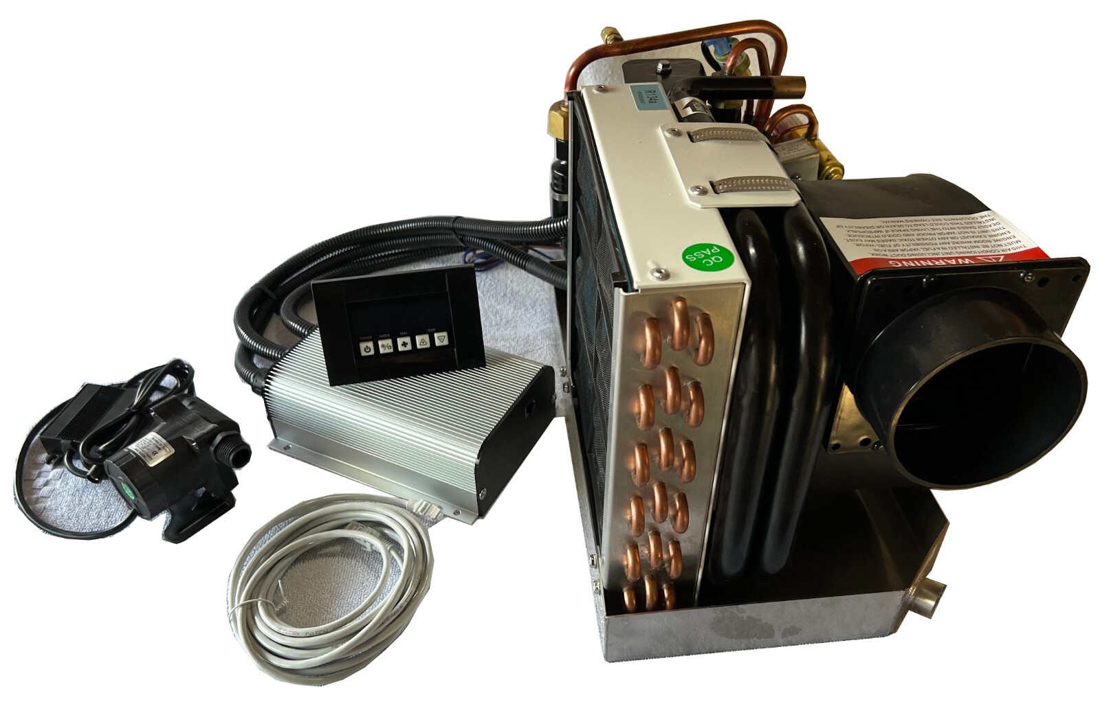 MarineBreeze ECOBreeze 24v DC 8k BTU Marine Air Conditioner and Heat ...