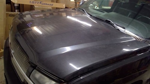 (LOCAL PICKUP ONLY) Hood Without Body Cladding Fits 03-06 AVALANCHE ...