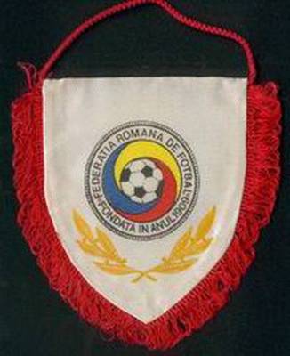 ROMANIA FOOTBALL FEDERATION OLD LOGO SMALL PENNANT #4 | eBay