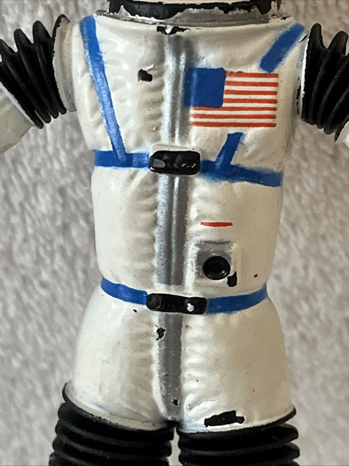 Mattel 1966 Major Matt Mason Man in Space 6" White Suit HELMET GUN SO ...