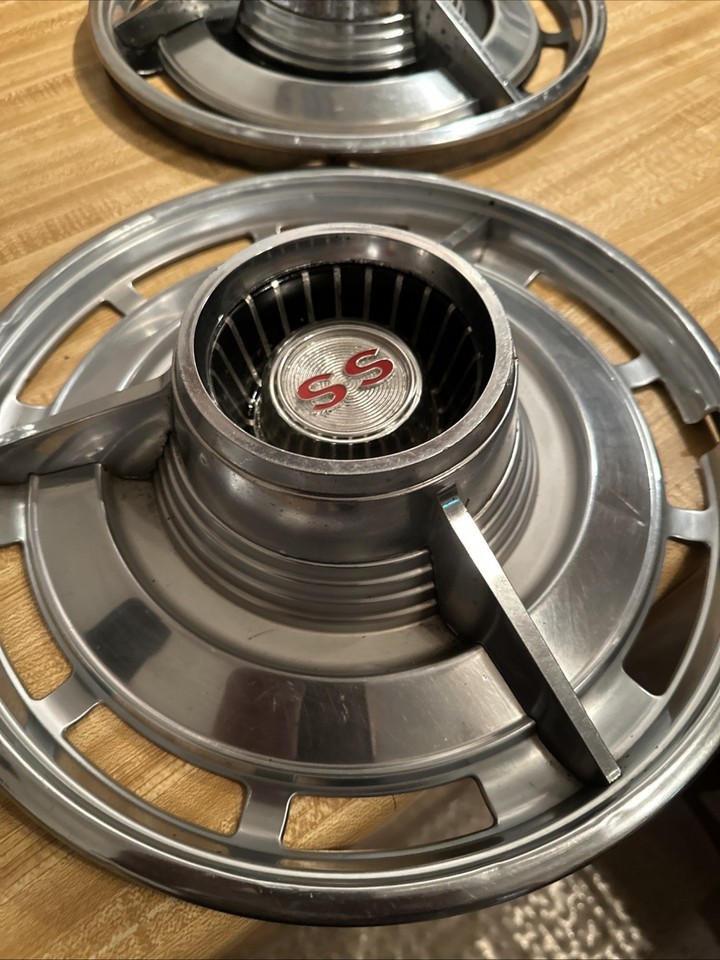 1963 Chevrolet Nova, Impala Super Sport SS Spinner Hubcaps 14" 3 OEM GM ...