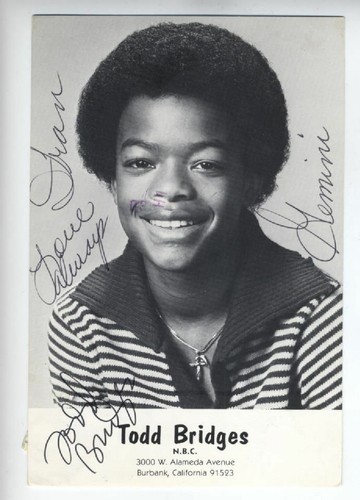 TODD BRIDGES 1981 CHILD ACTOR AUTOGRAPH POSTCARD Diff'rent Strokes VERY ...