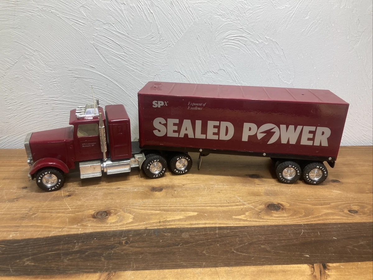 Vintage Nylint Silver Knight 18 Wheeler Toy Tractor Trailer Semi Truck ...