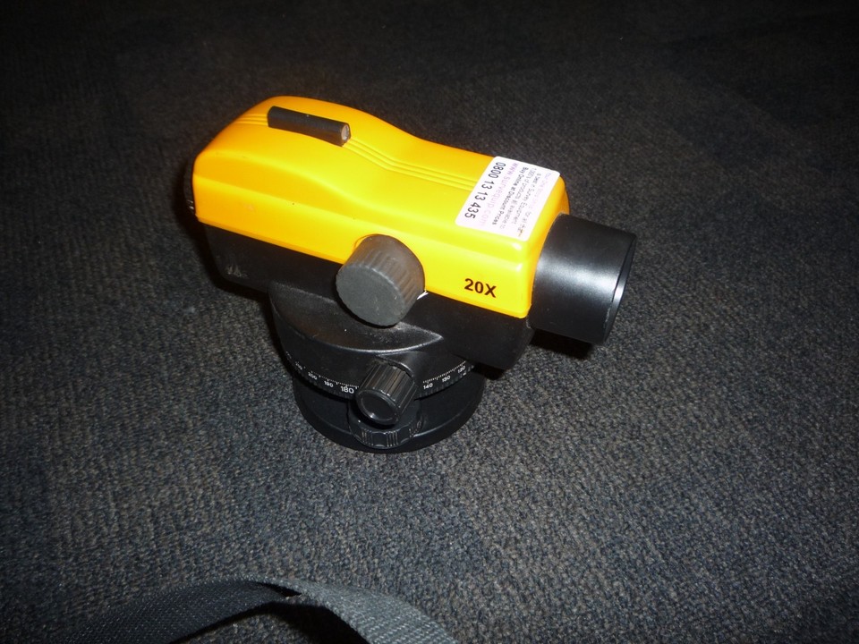 ALUMINIUM TRIPOD & 5m SURVEY LEVELLING STAFF FOR Dumpy/LASER LEVEL ...