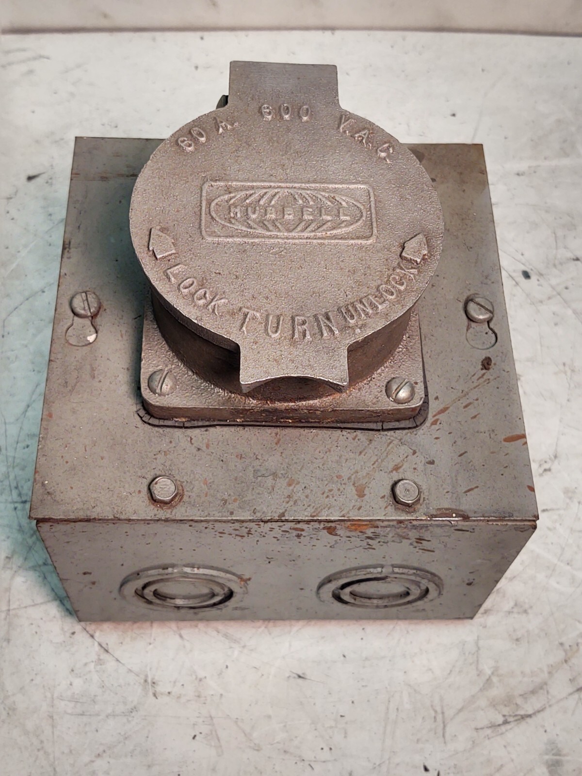 DISCOUNTED Hubbell HBL26410 "HUBBELLOCK" 60-Amp Receptacle 600Vac 60A ...