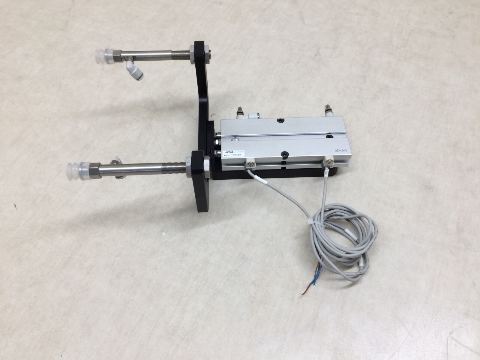 Airtac TN16X805 Pneumatic Pick and Pace Assembly Airtec DMSJ Sensors | eBay