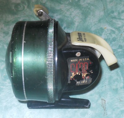 Casting Reels - Vintage Johnson Sabra Model