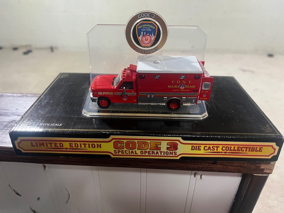 Code 3 Model #12000 FDNY Scuba Unit, Ford-350 | eBay