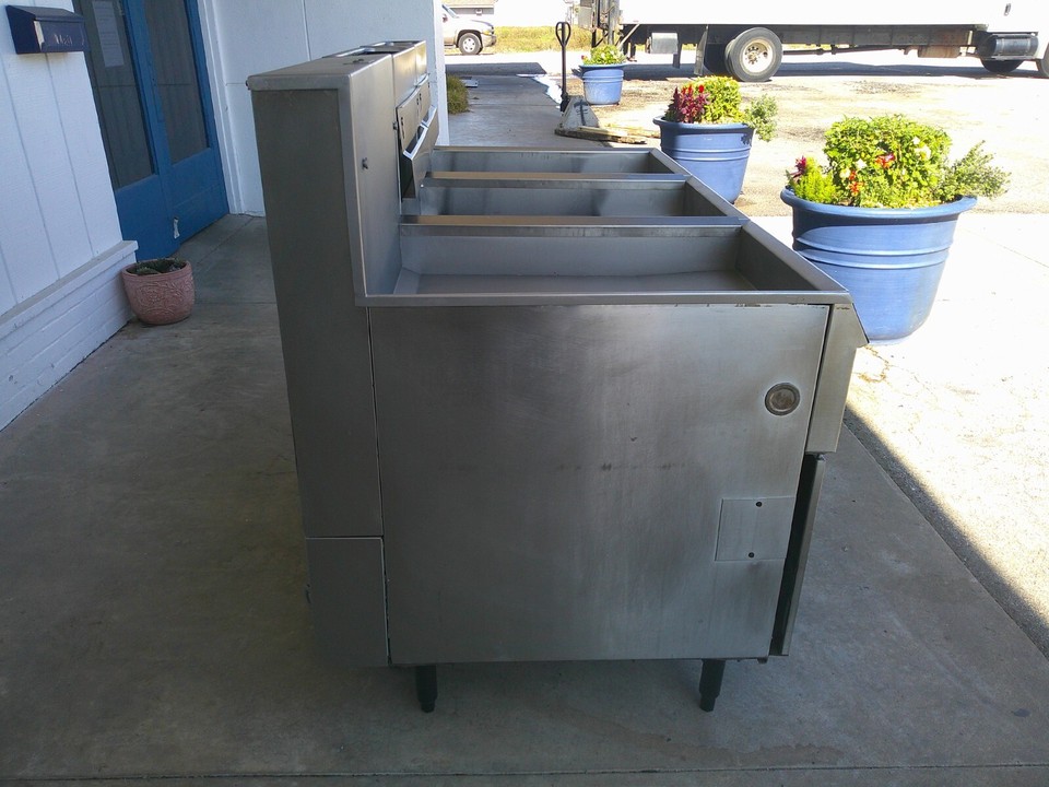 Pitco Frialator, Natural Gas 2-Bay w/ Dump Station & Filter System ...