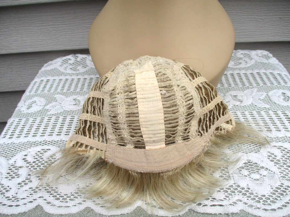 Estetica ? SPIKY MYSTERY WIG Size MINI PETITE ? R26/613 GOLDEN BLOND ...