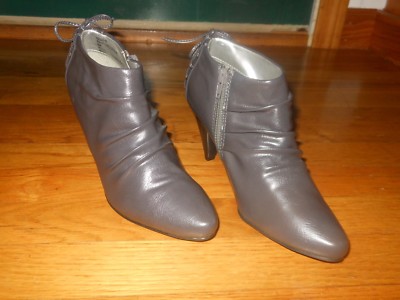 Rialto A203544 Shooties with lace up detail - Women's sz 6 M - Gray ...
