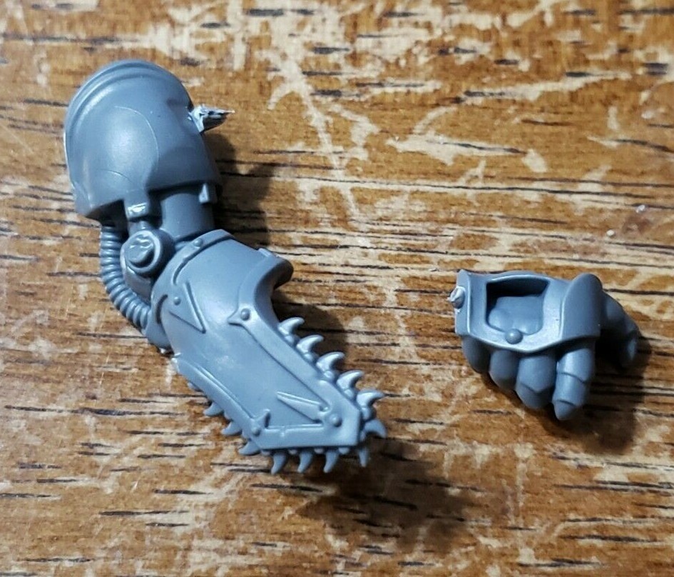 Warhammer 40k Chaos Space Marines Bits Terminator Engraved Chainfist | eBay