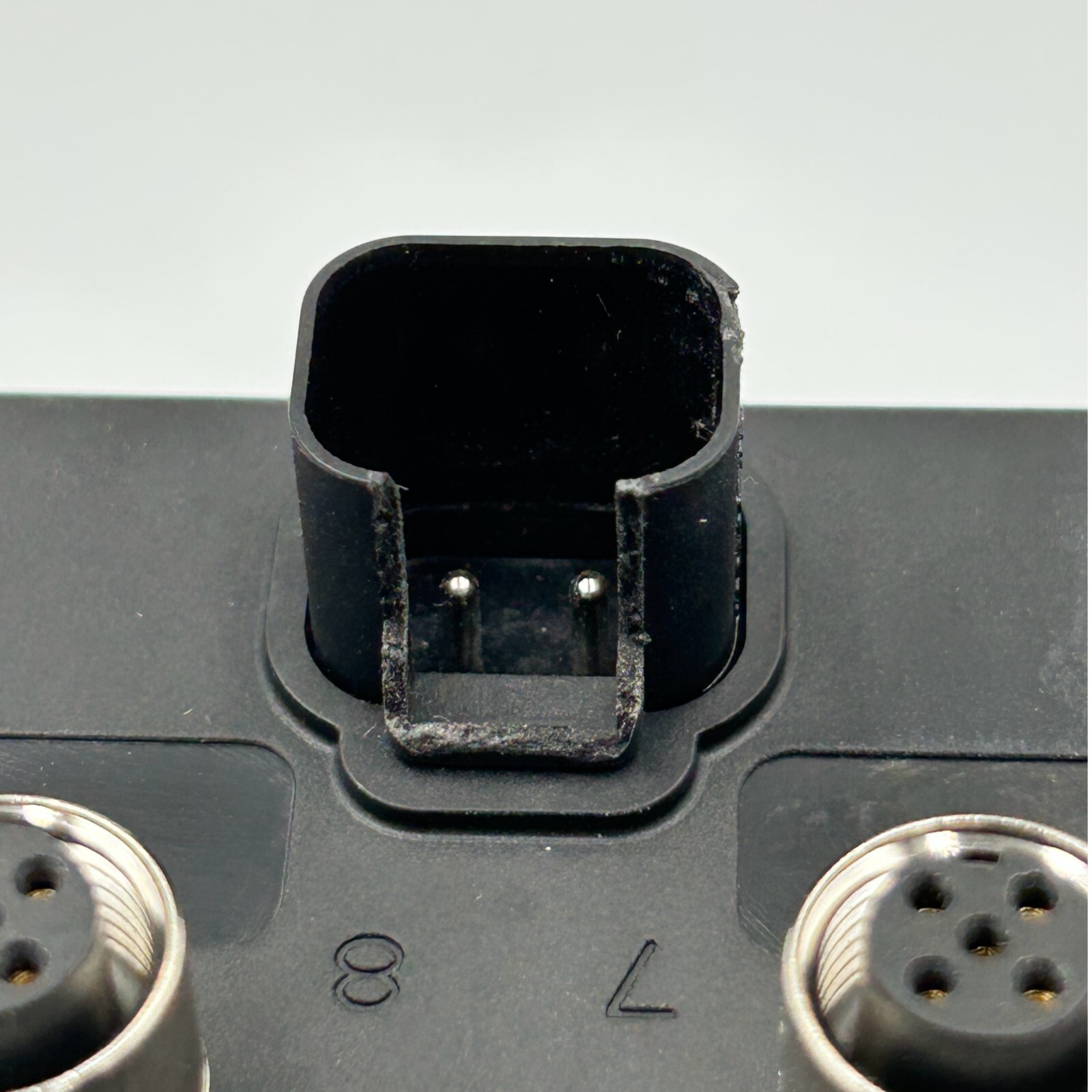 Dometic 10 Port NMEA 2000 Hub PC51180 | eBay