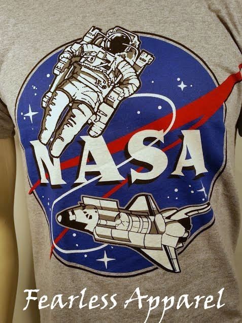 NASA SPACE WALK PATRIOTIC USA SPACEMAN SHUTTLE OUTERSPACE T SHIRT S M L ...