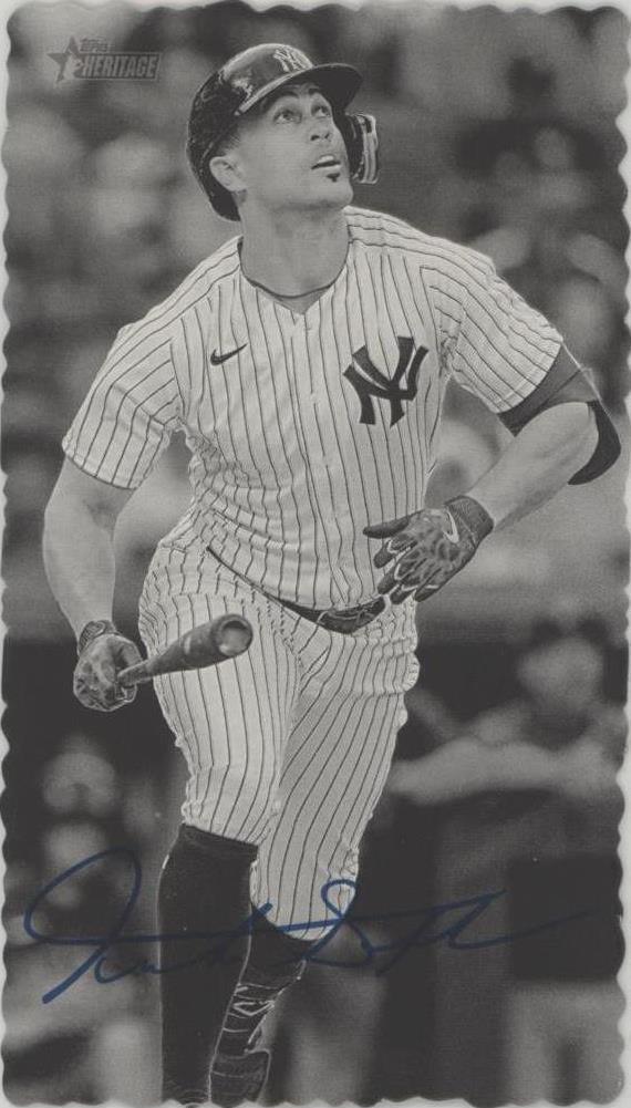 2023 Topps Heritage High Number - 1974 Topps Deckle Edge Boxloader ...