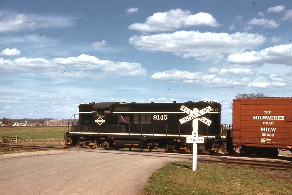 (Lot 3126, Set of 9) ILLINOIS CENTRAL FREIGHT ACTION Slides | eBay