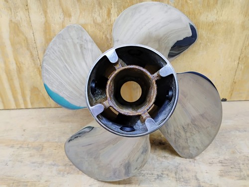 Mercury Revolution 4 XP 20Pitch RH Propeller #50 | eBay