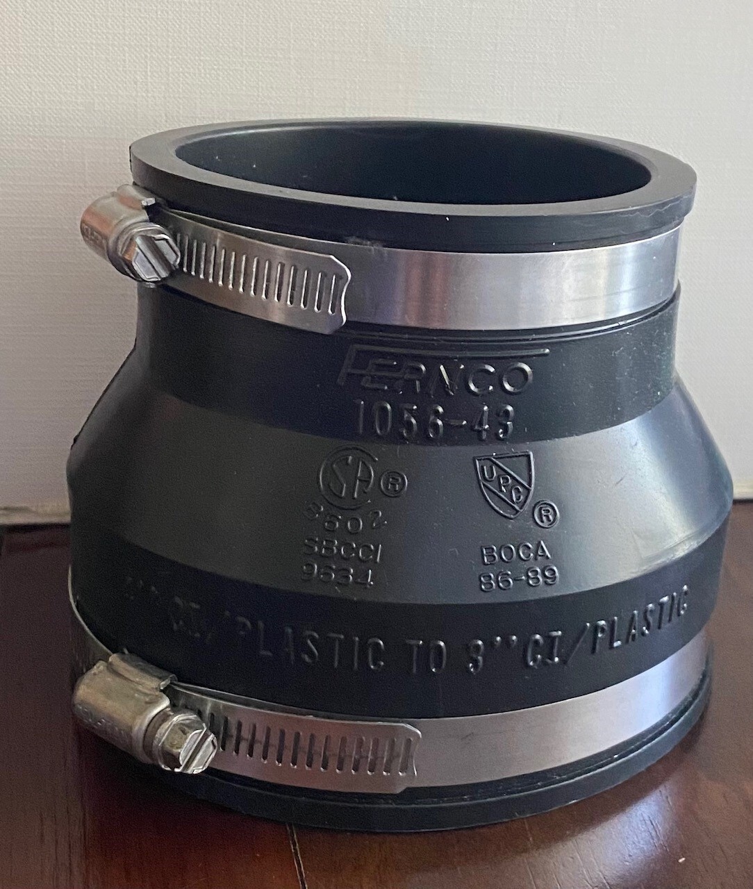 Fernco 1056-43 Flexible Pipe Coupling 4” Ci/Plastic/Steel to 3” Ci ...