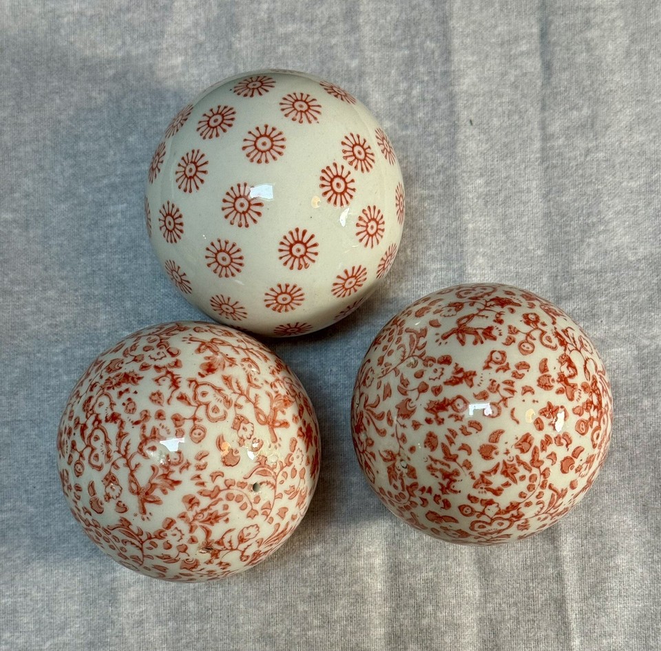 3 Vintage Victorian Style Carpet Ball Red White Lot Of 3 | eBay