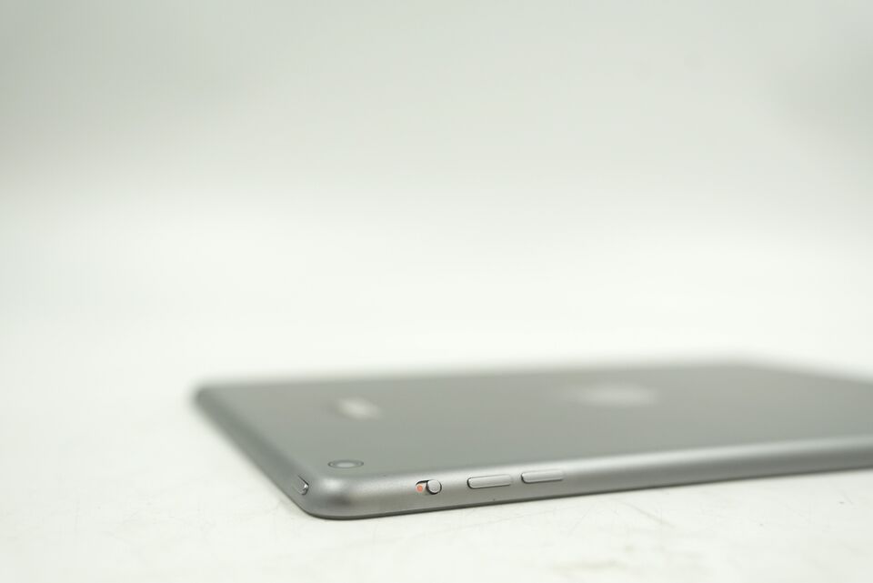 iPad Air (WiFi) / 16GB iPad4,1 / A1474 Space Gray 753287345271| eBay