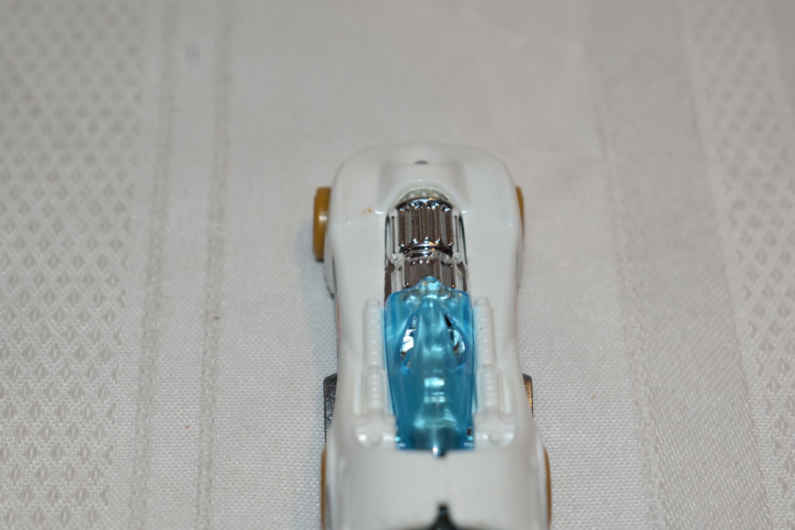 Hot Wheels 2014 White #16 Race Car, Made in Thailand CDV46 J43 | eBay