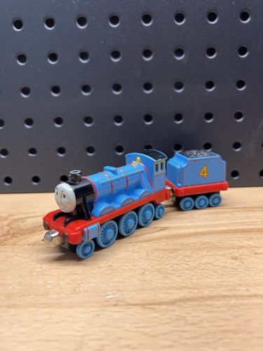 Thomas & Friends Take N Play Die Cast Train Magnetic Tender Engine ...