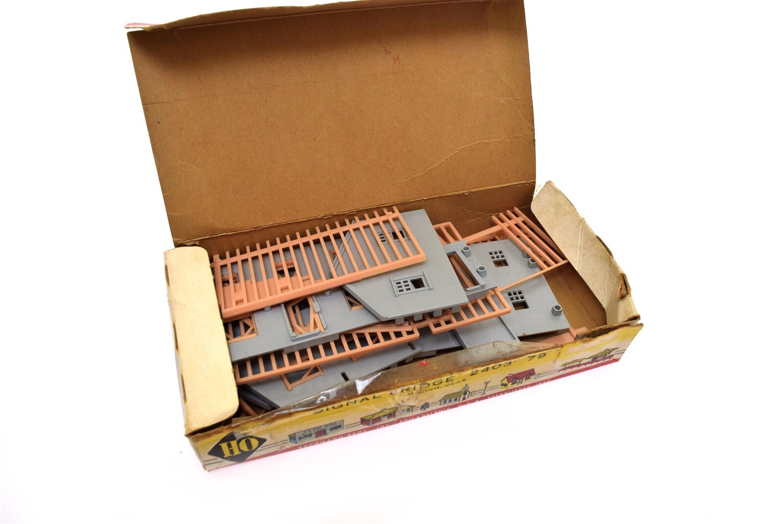 HO Model Train Track Accessories Atlas Piers Sets Plasticville Signal ...