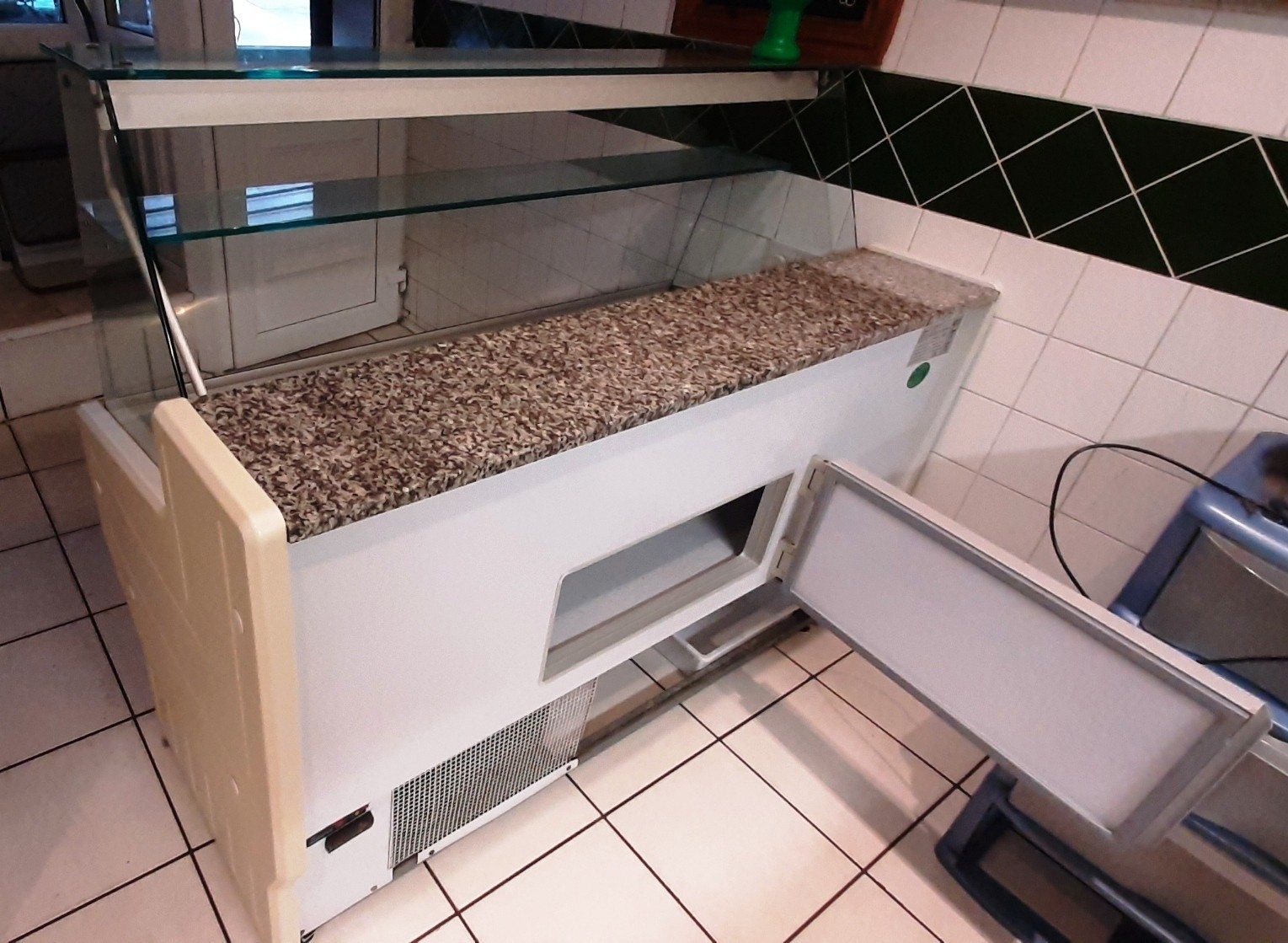 Refrigerated Serve Over Display Counter Servery 1.5M Takeaway Cafe ...