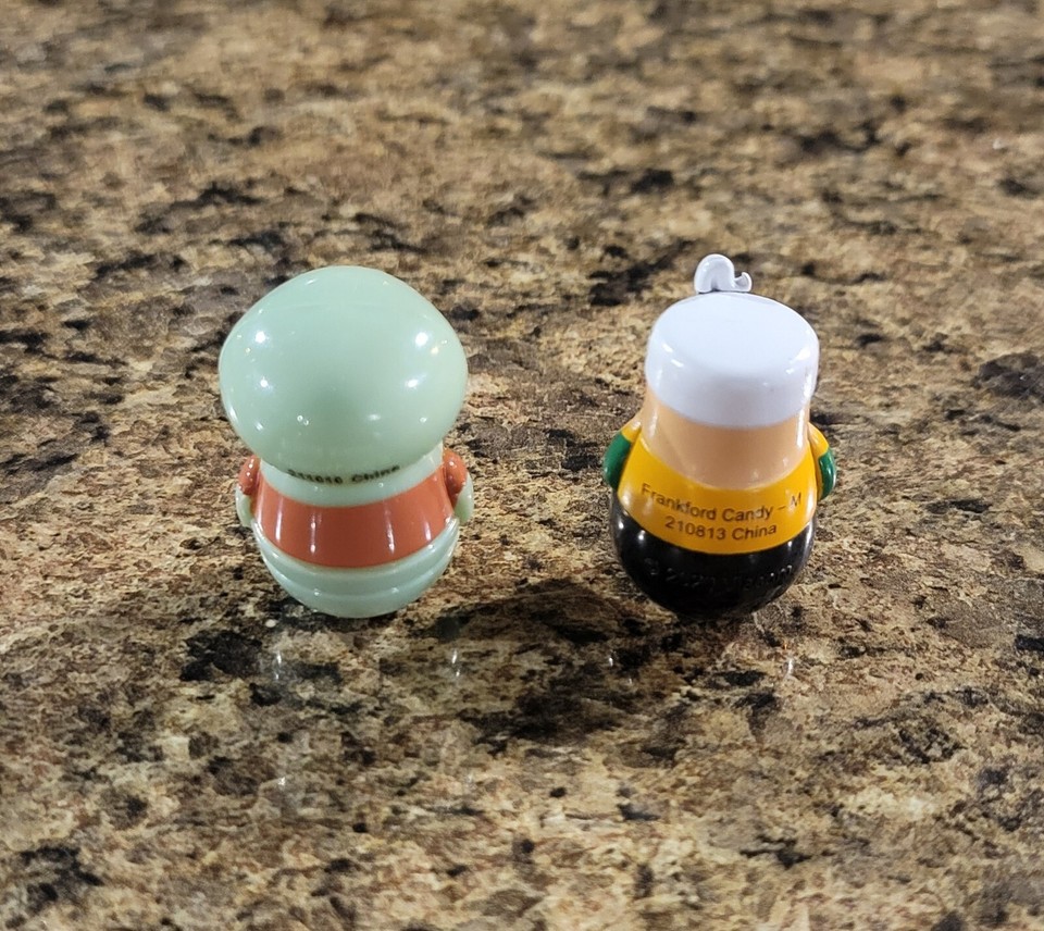 SpongeBob Mystery Krabby Patty Prize Squidward & Barnacle Boy Weeble ...