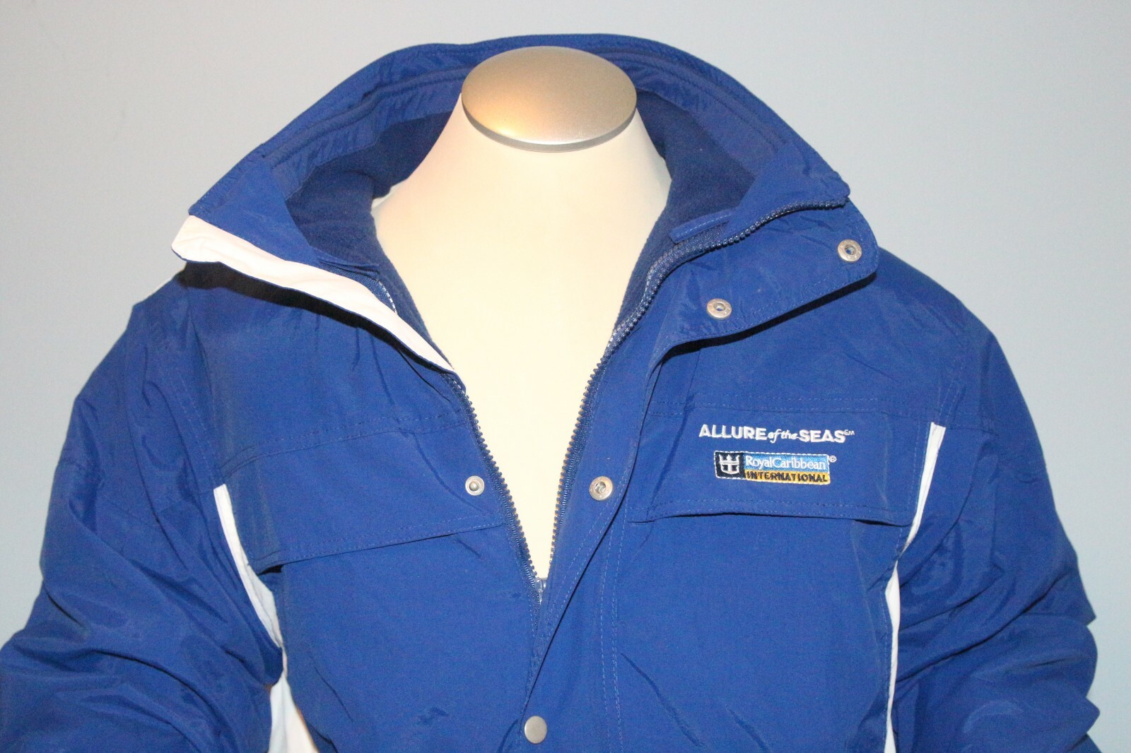 Royal Caribbean Allure of the Seas Start-Up Crew Jack… - Gem