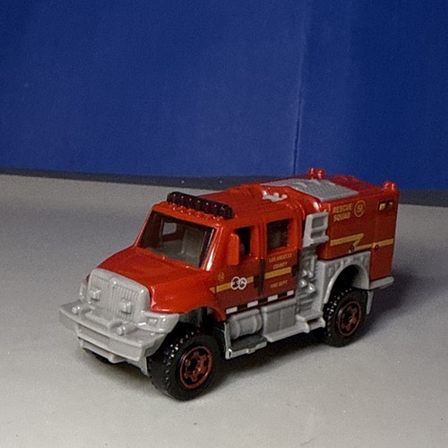 1:64 MATCHBOX INTERNATIONAL BRUSH FIRE TRUCK - LOS ANGELES FIRE ...