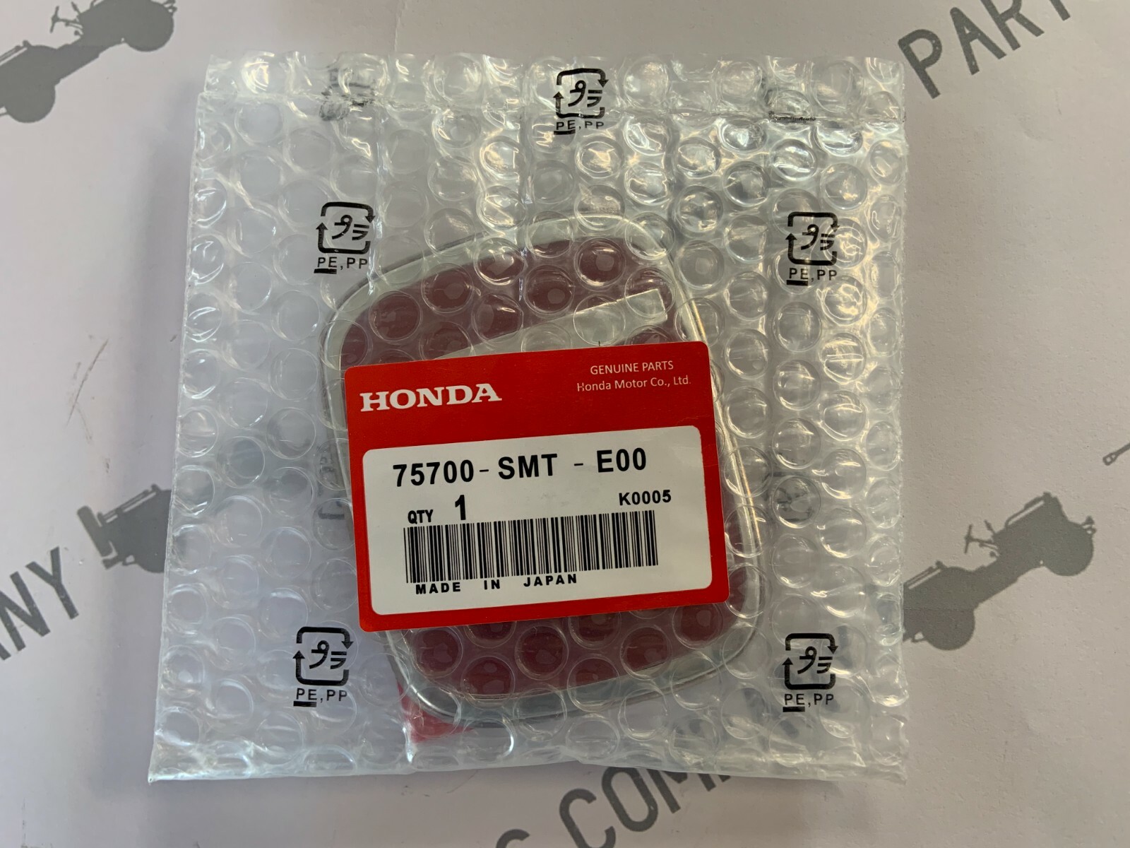 HONDA CIVIC TYPE R FRONT OR REAR GRILLE BADGE FN2 RED CHROME 75700-SMT-E00 | eBay