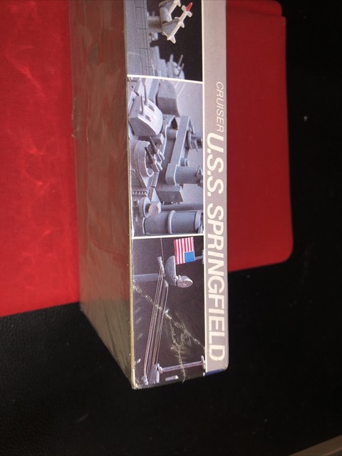 1/500 Revell USS Springfield Cruiser Battleship Scale Model Kit 5007 ...