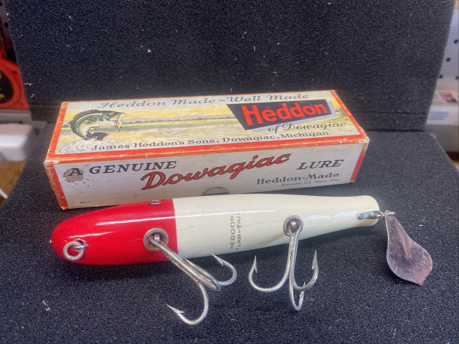 Vintage Heddon Vamp 7050RH Vamp Wood Lure Flap-tail With Box | eBay