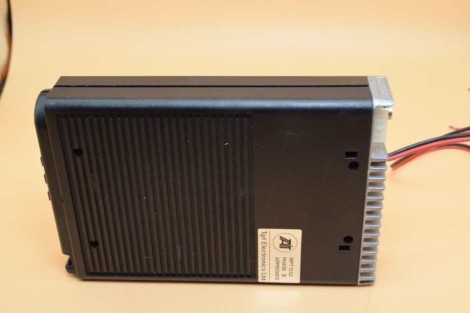 Tait Electronics T545TR Mobile Radio Transceiver Two Way VHF UHF Walkie ...