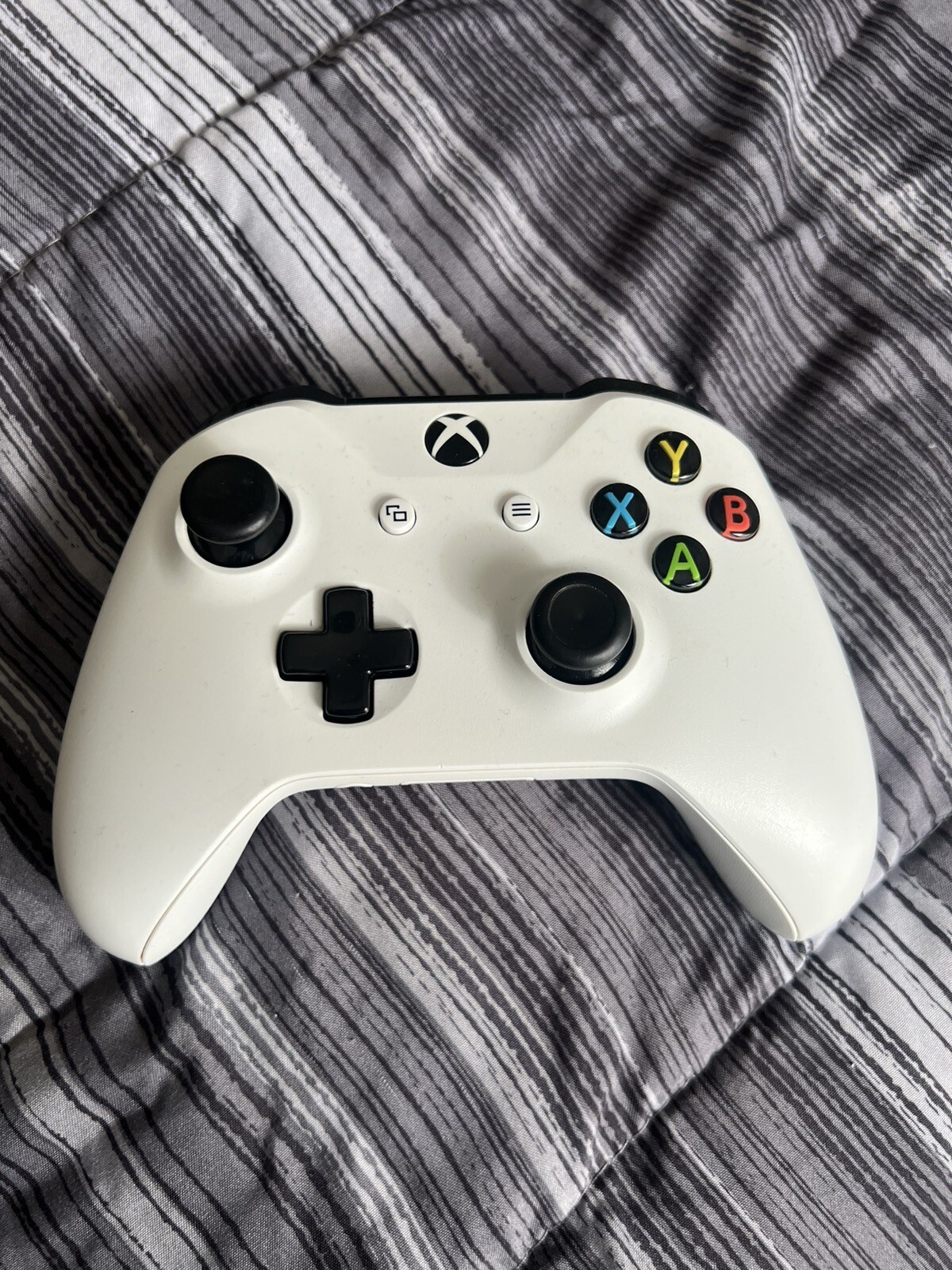 Microsoft 1708 Xbox One Controller - White 429252881951| eBay